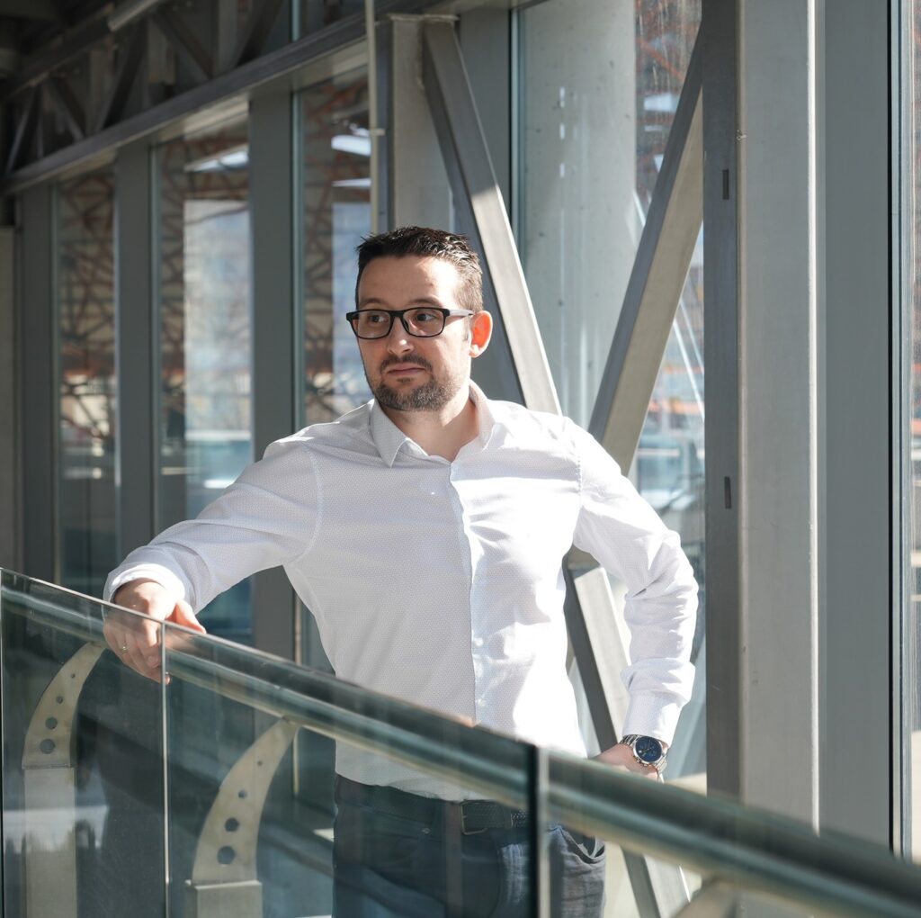 AI Workshops от DEV.BG – Времето за флирт с AI свърши. Той вече е част от задължителната ...